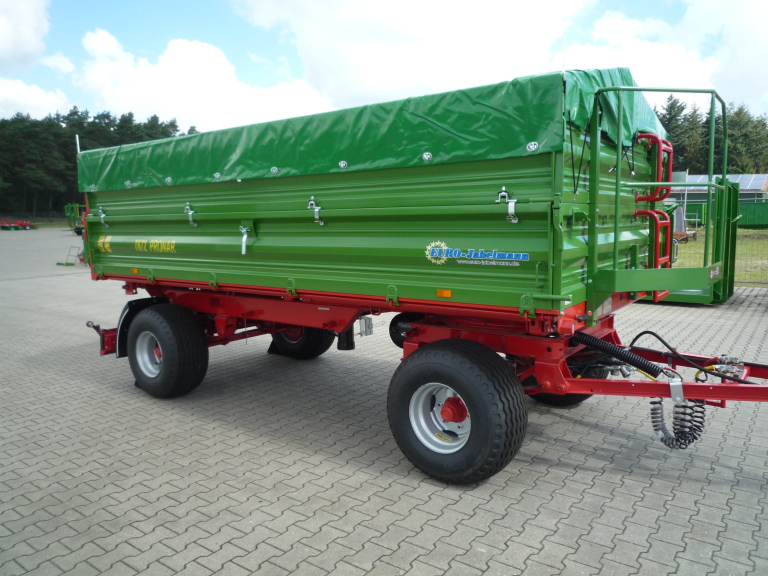Zweiachs-Dreiseitenkipper – Euro-Jabelmann
